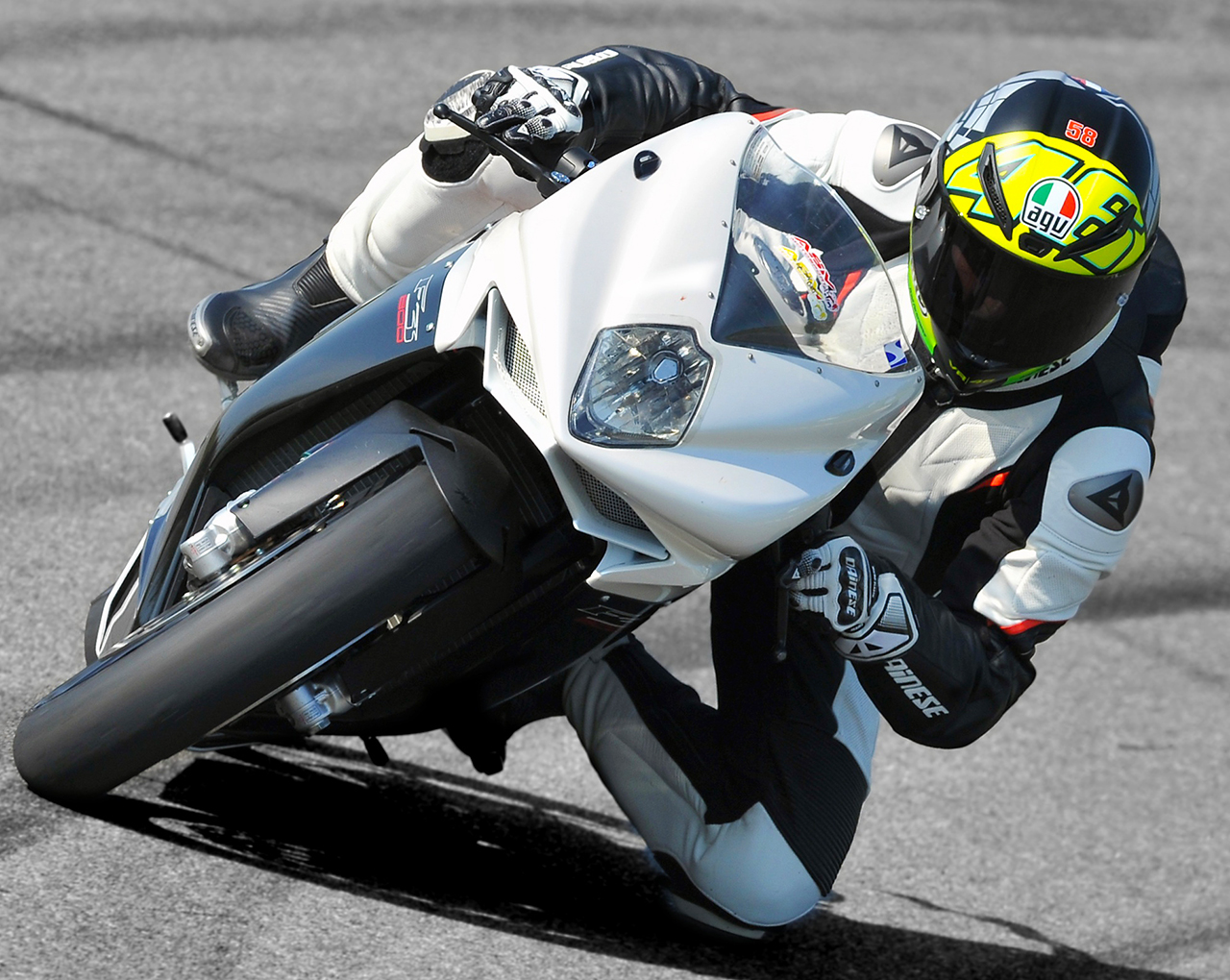 AGV Corsa R - MotoPlus.ca