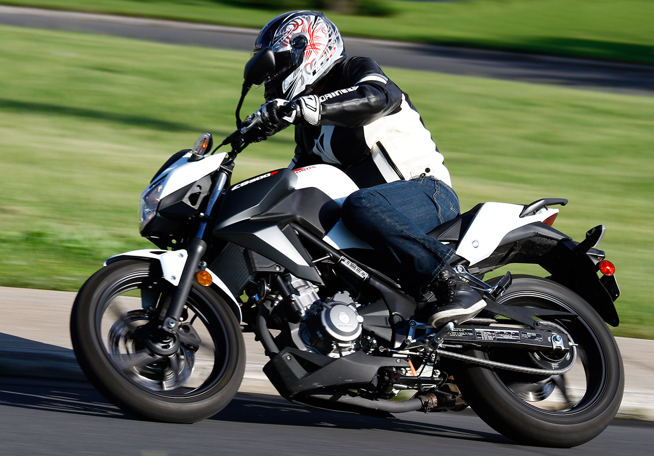 Essai Honda CB300F 2015 - MotoPlus.ca