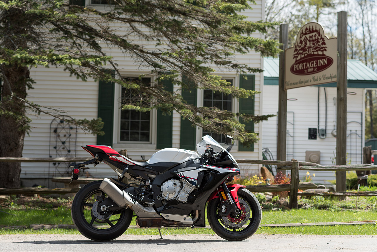 Essai Yamaha YZF-R1S 2016 - MotoPlus.ca