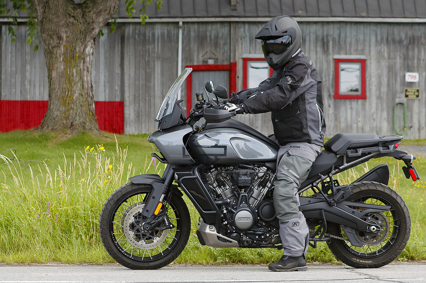 ICON Variant Pro Ghost Carbon - MotoPlus.ca