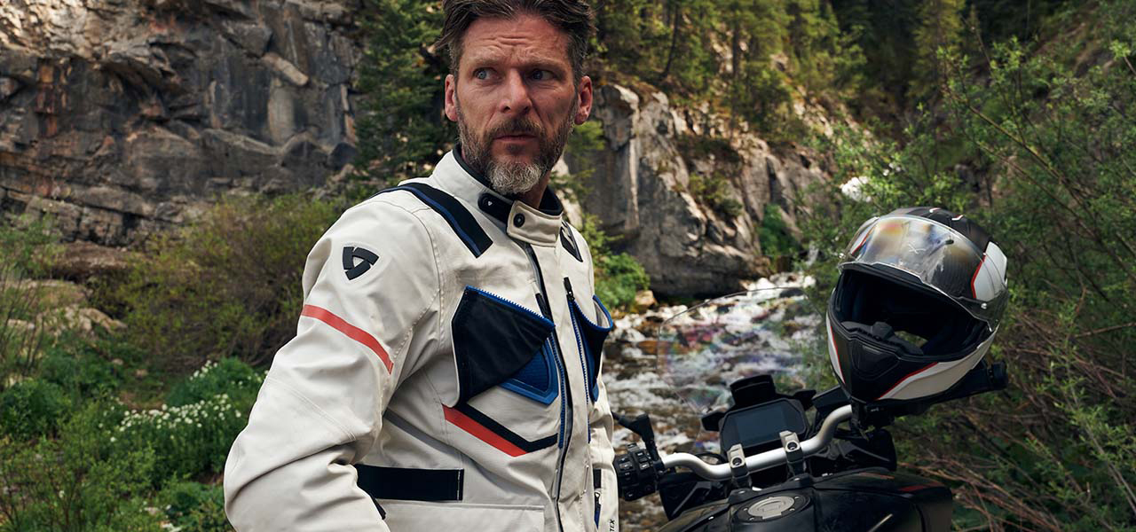 REV’IT! Vertical GTX - MotoPlus.ca