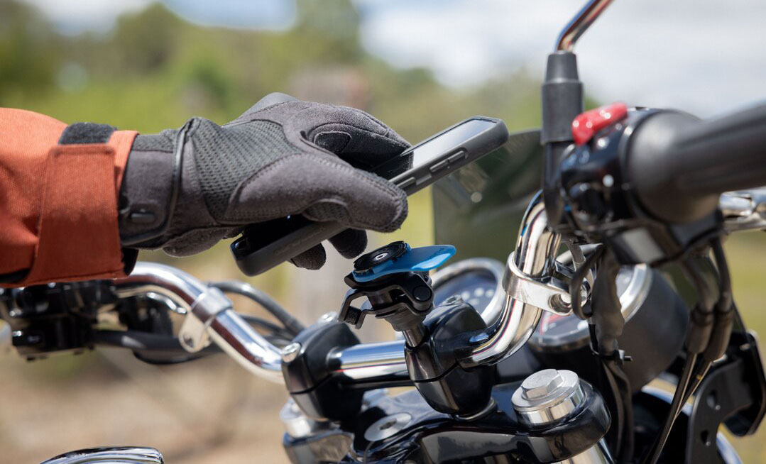 Quad Lock M8 - MotoPlus.ca