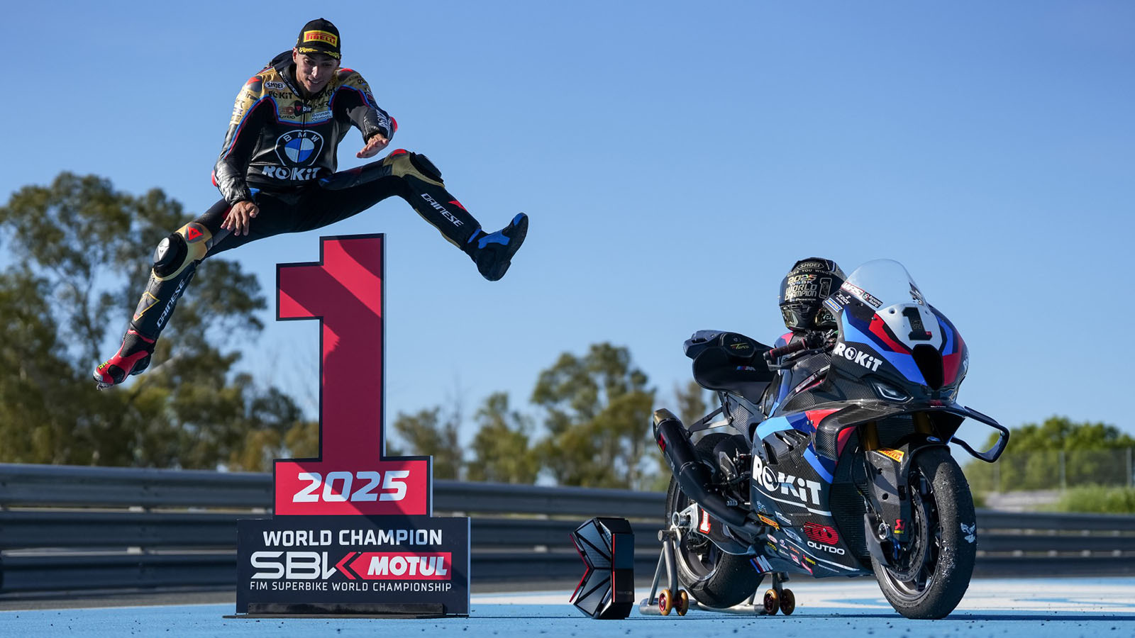 WSBK 2025 — Razgatlioglu couronné - MotoPlus.ca
